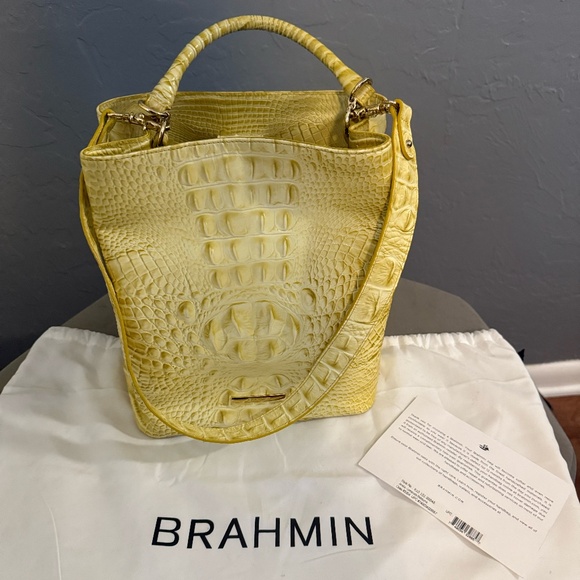 Brahmin | Bags | Brahmin Amelia Satchel Lemonade Melbourne Like New ...